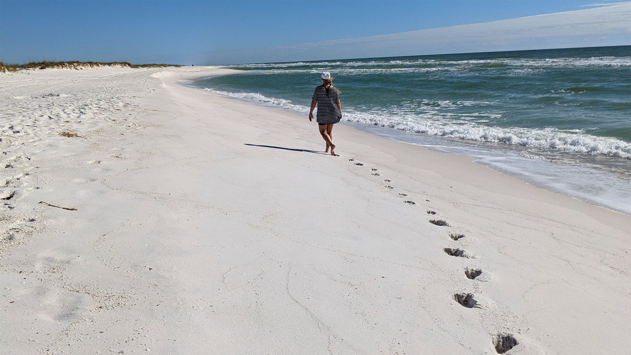 Ultimate Guide to Beach Hiking: Tips, Essentials, and Inspiration ...