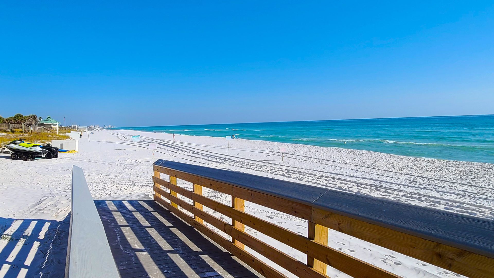 Destin Beaches, Florida - Walk in the Sand